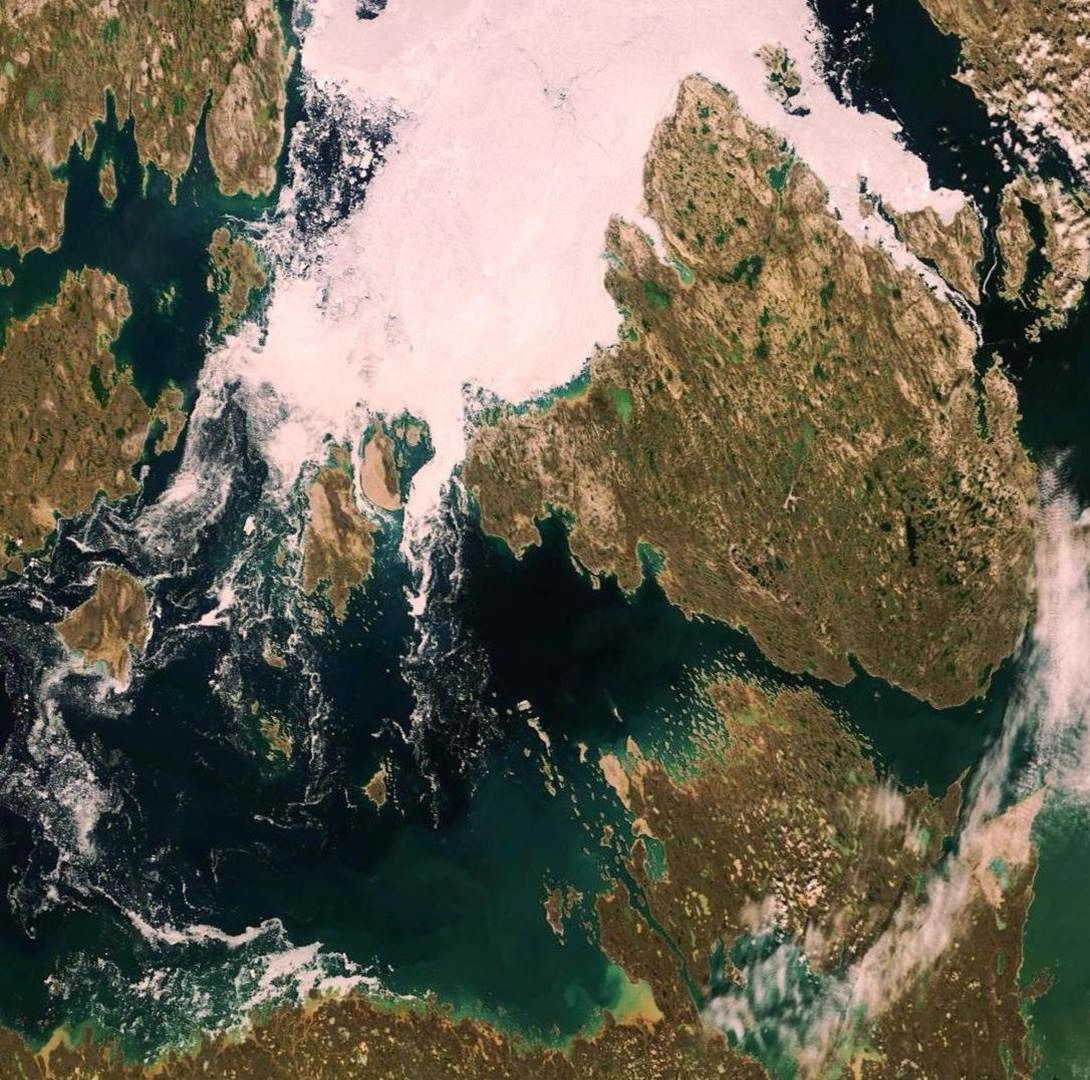 Ice Conditions in Victoria Strait and Queen Maud Gulf